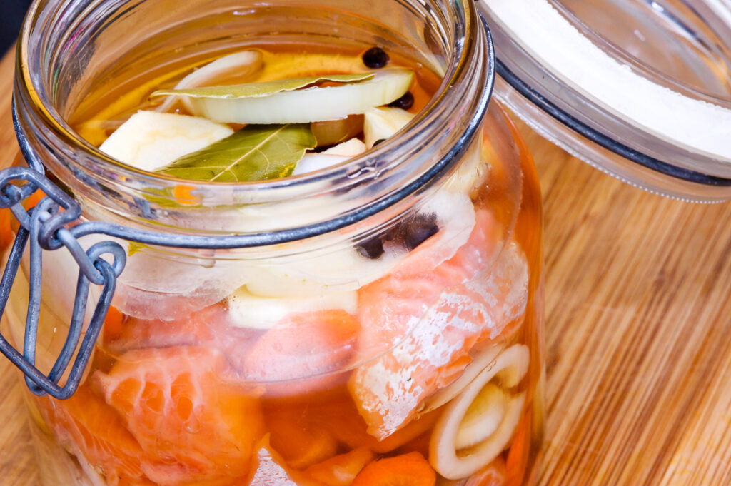 Lasimestarin lohi | Hellapoliisi