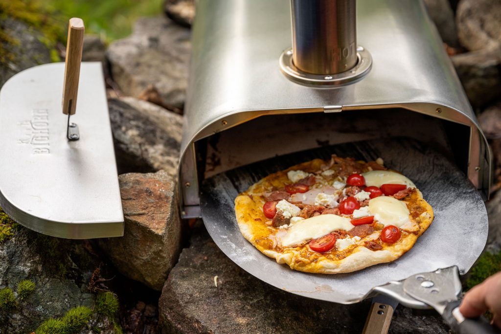 Valmista täydellinen pizza pizzauunissa - katso vinkit! | Hellapoliisi
