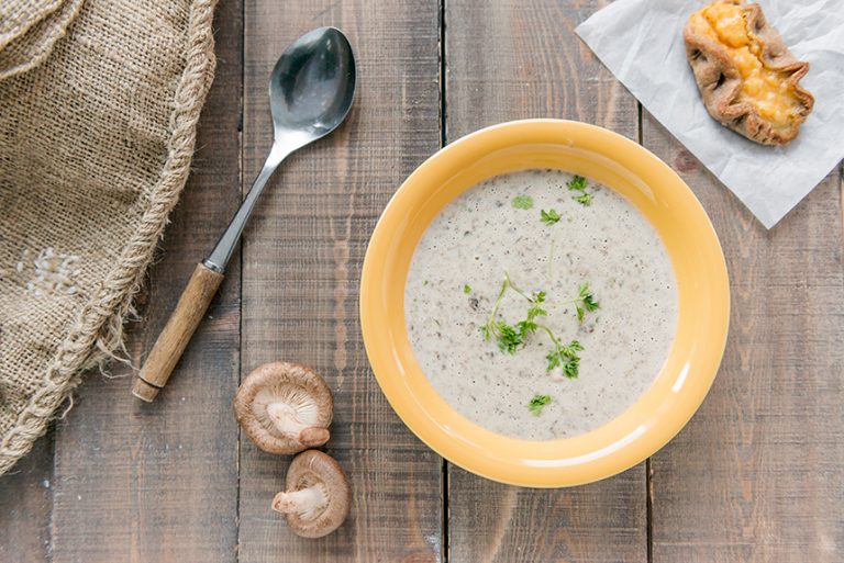 Pehmeä sienikeitto | Hellapoliisi