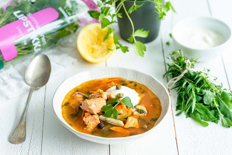 Tomaattinen kalakeitto vai kalaseljanka? - yrtit kruunaavat keiton ...