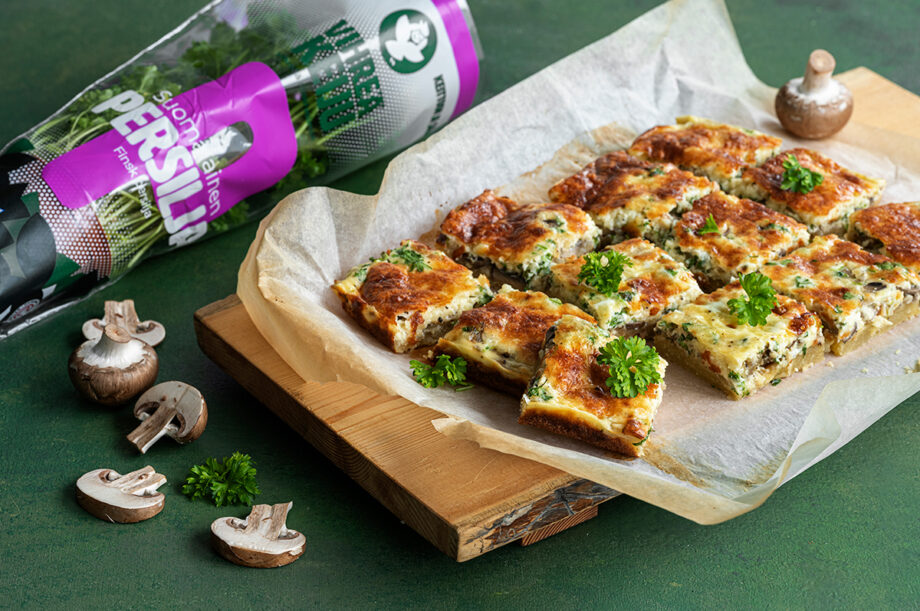 Mausteinen kanakebab-paistos | Hellapoliisi