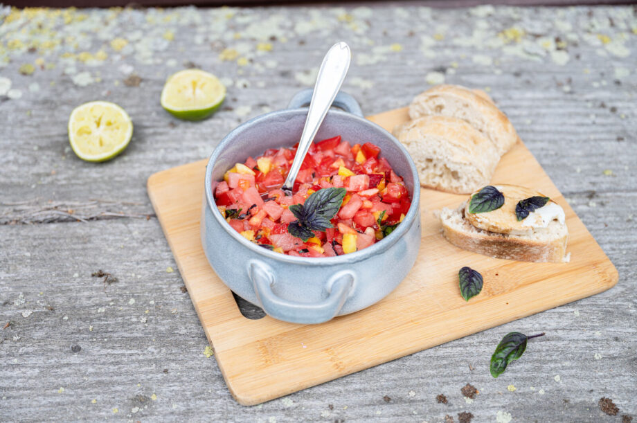 Savulohivoileipäkakku on klassikko, joka sopii juhlaan sekä arkeen ...